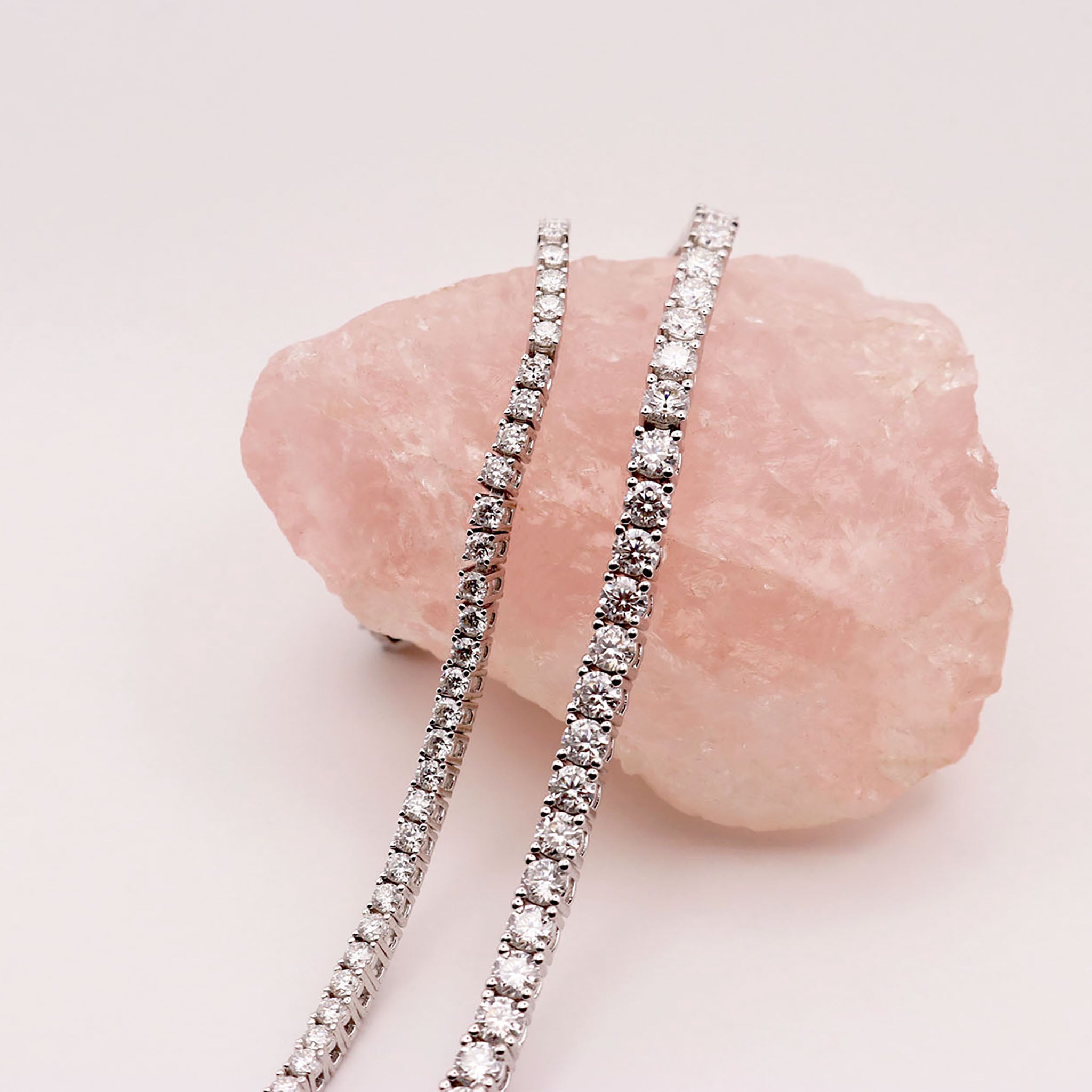 5.6 moissanite store